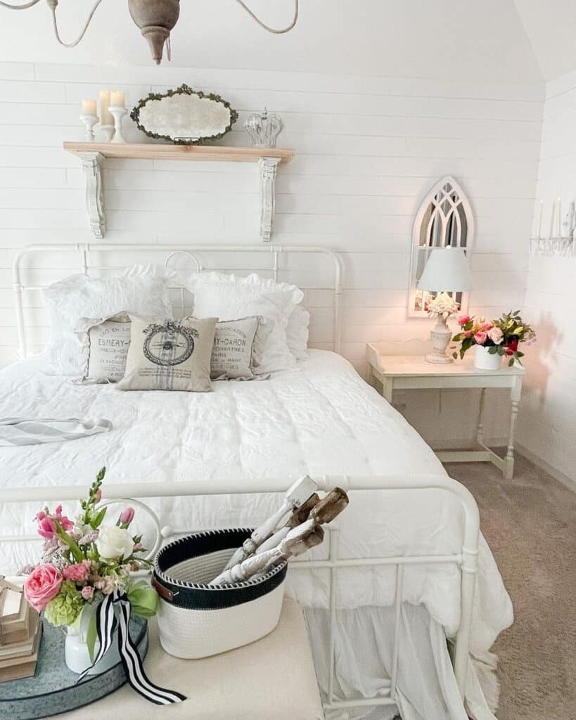 35 Spindle Bed Frame Styles for Any Bedroom in Your Home