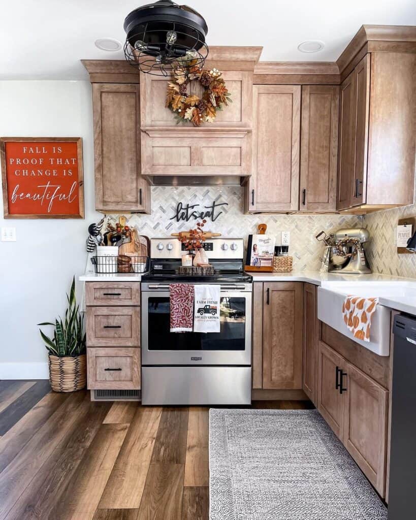 31 Kitchen Baseboard Molding Ideas to Dress Up Your Space