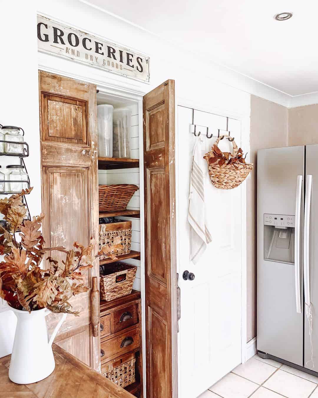 20 Extraordinary Double Pantry Doors You’ll Swoon Over
