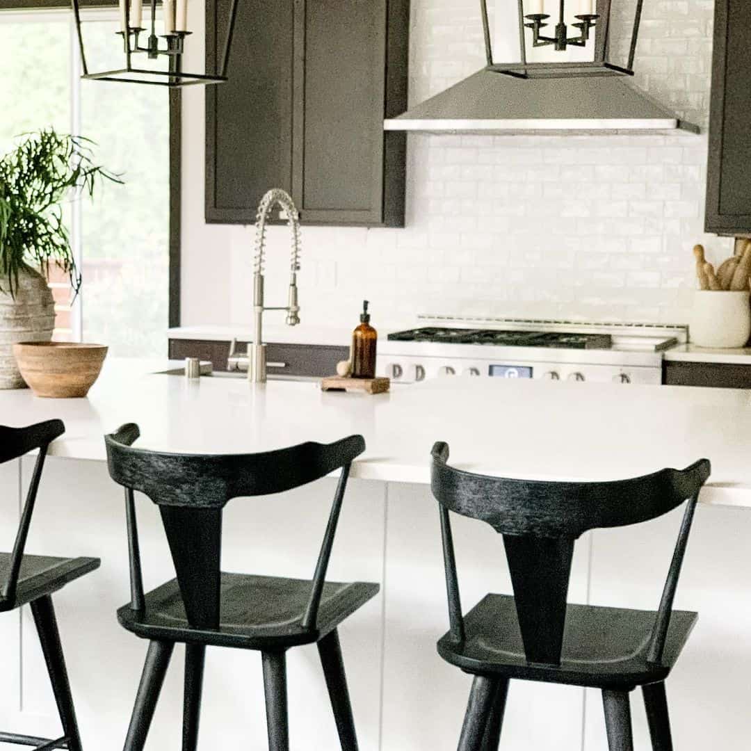 35 Stylish Lantern Light Fixture Ideas To Light Up Your Home