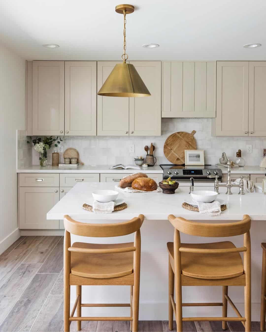 18 Beige Kitchen Cabinets That Are an Alternative to White
