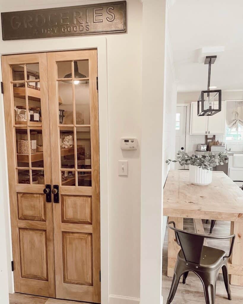 32 Farmhouse Pantry Doors to Inspire Your Next Project