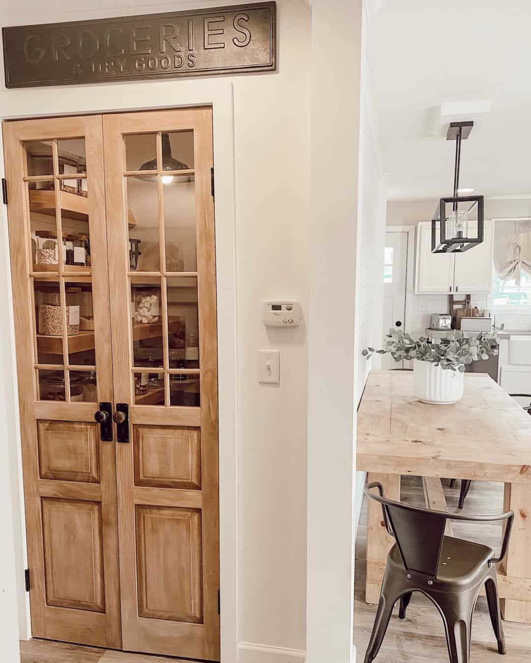 32 Farmhouse Pantry Doors to Inspire Your Next Project