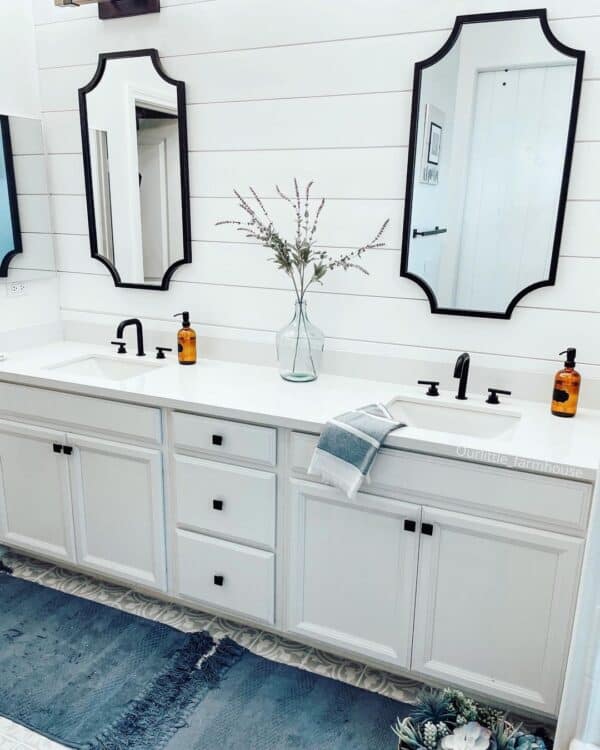 28 Ways Shiplap is Elevating These Farmhouse Bathrooms