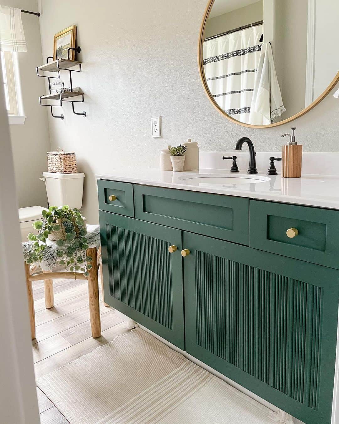 18 Green Bathroom Vanity Ideas for an Idyllic Look