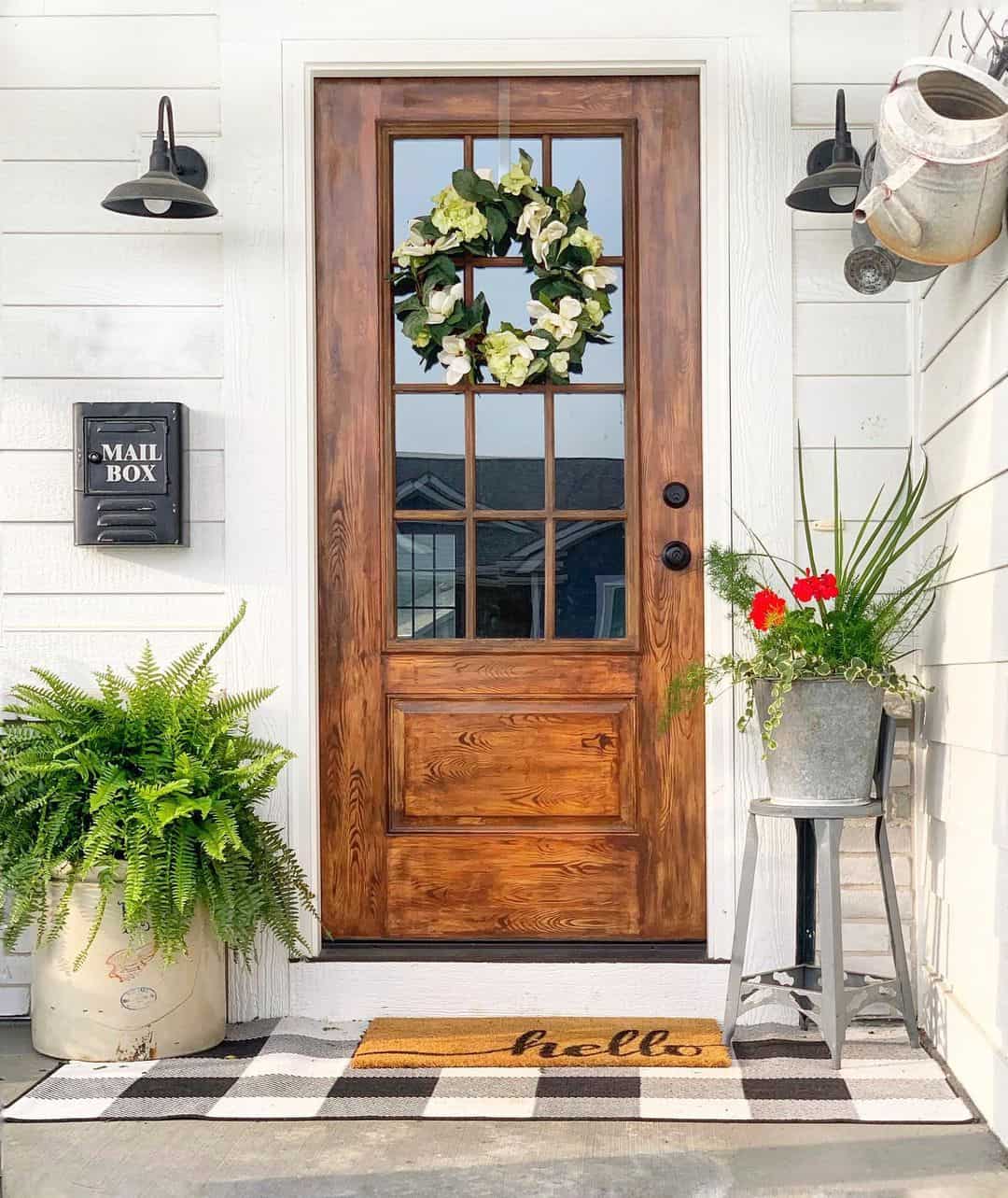 33 Incredible Front Door Plants to Beautify Your House
