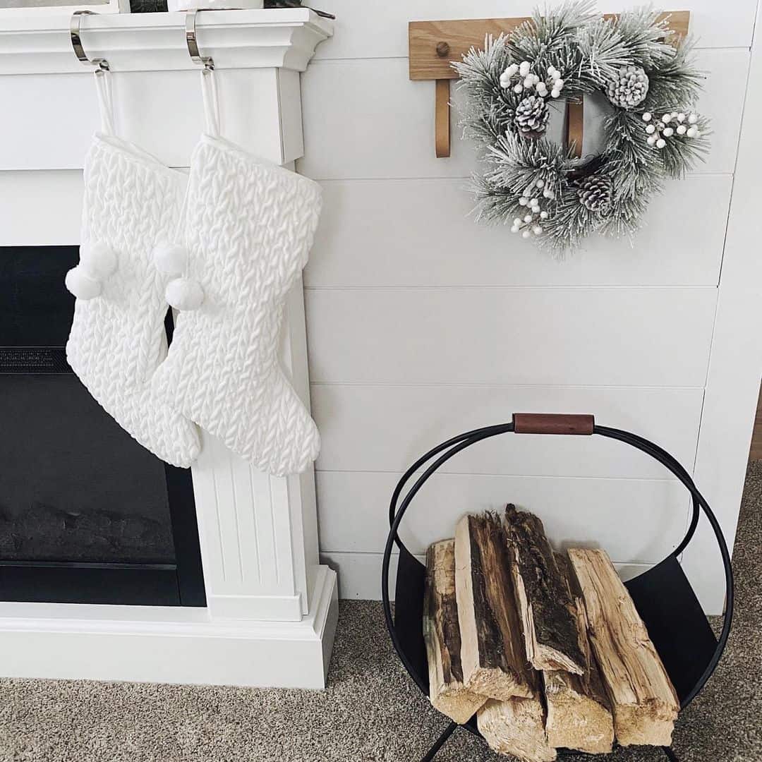 35 Christmas Stockings That Will Have You Dreaming of a White Christmas