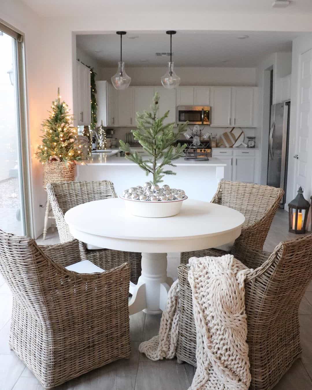 27 Versatile Round White Dining Tables To Accessorize Any Room
