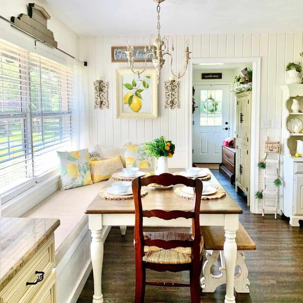 17 Corner Kitchen Table Ideas to Maximize Space