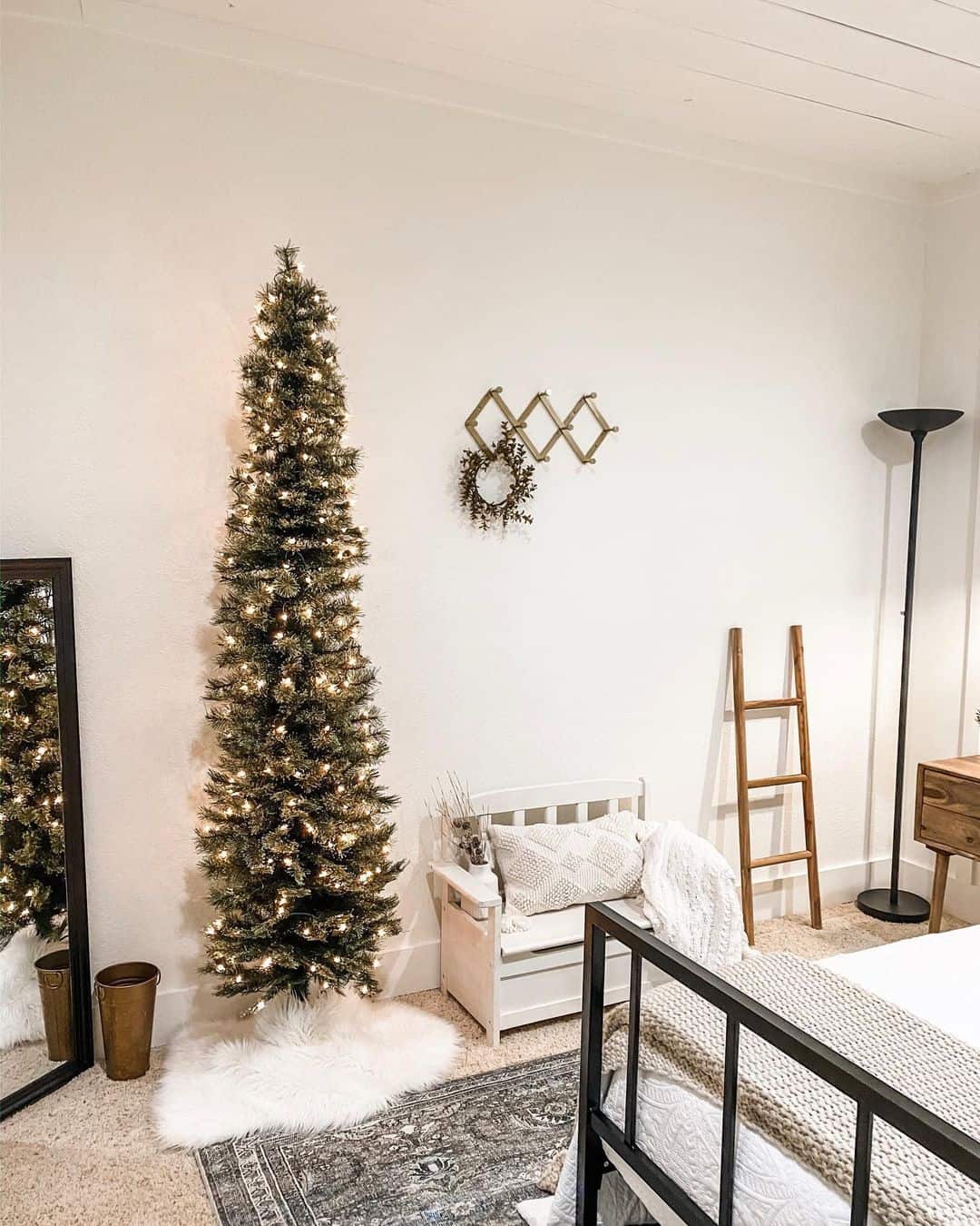 49 Pencil Christmas Tree Decorating Ideas This Holiday Season