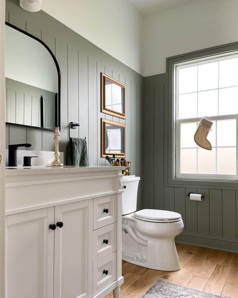 28 Ways Shiplap is Elevating These Farmhouse Bathrooms