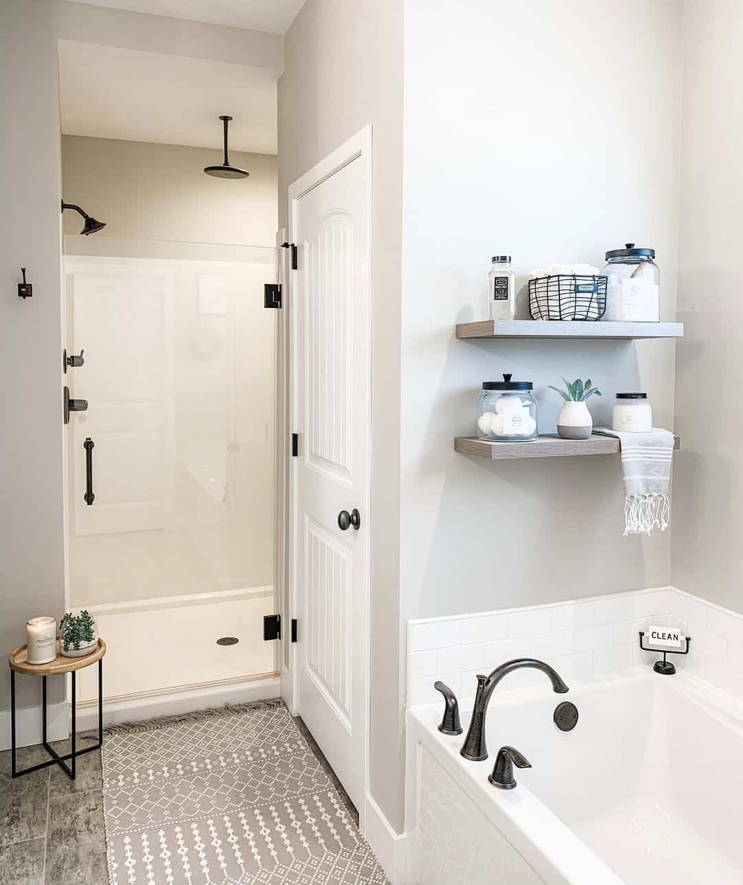 34 Bathroom Shelf Décor Ideas to Personalize Your Space