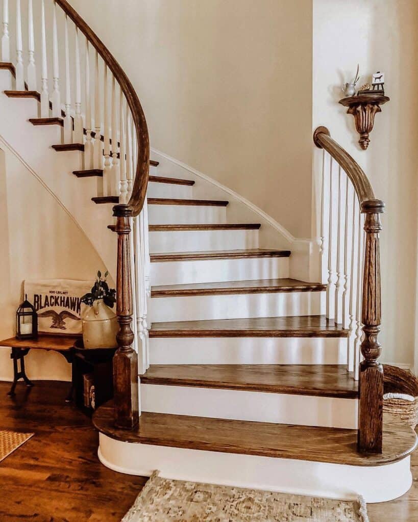 16 Charming Curved Staircase Ideas for Your Next Renovation
