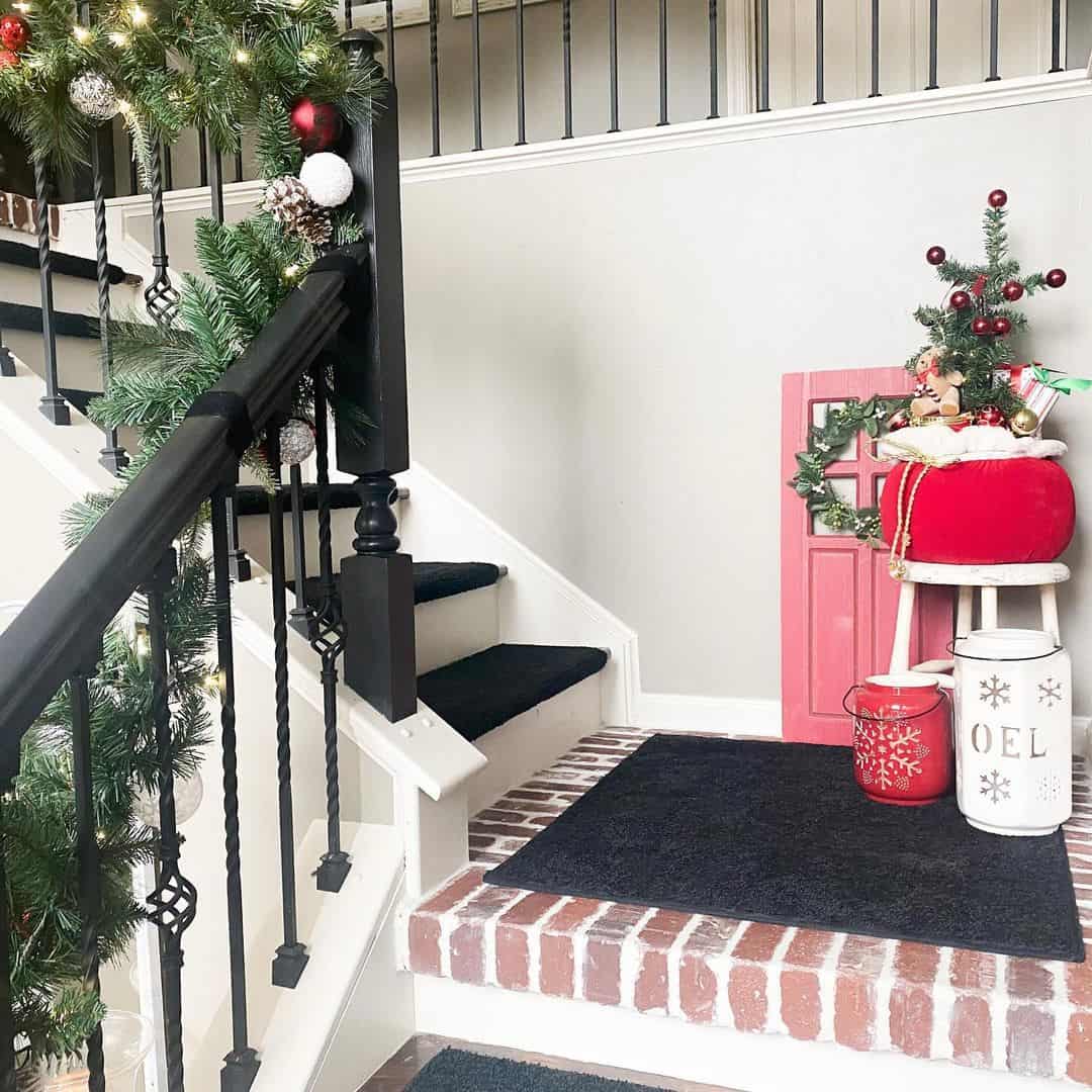 29 Stair Landing Ideas for a Creative Use of Space
