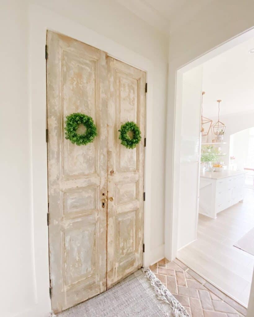 20 Extraordinary Double Pantry Doors You’ll Swoon Over