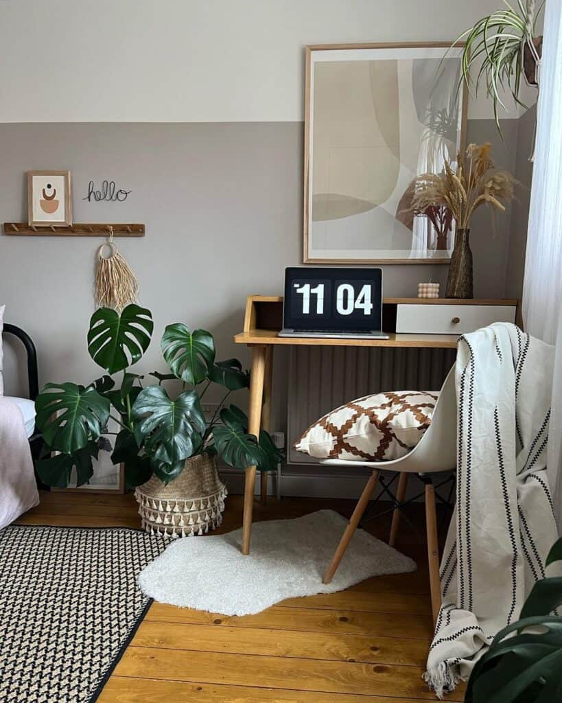 34 Farmhouse Desks for Even the Most Challenging Spaces