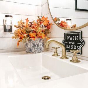 26 Fall Bathroom Decor Ideas to Usher In Cute Days