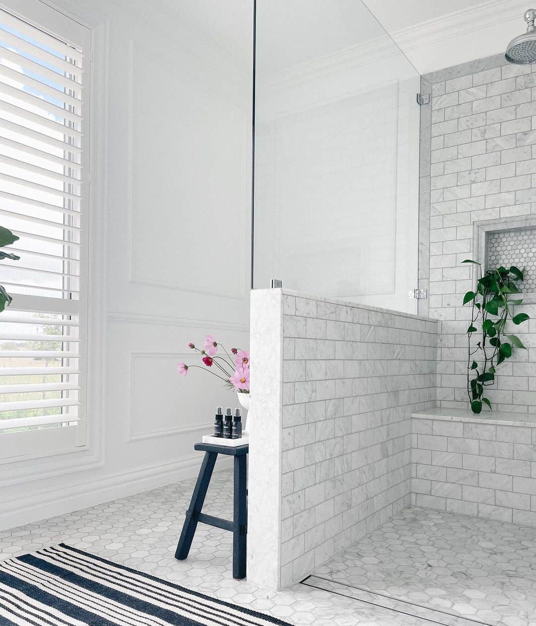 26 Stunning Modern Shower Ideas to Elevate Your Bathroom