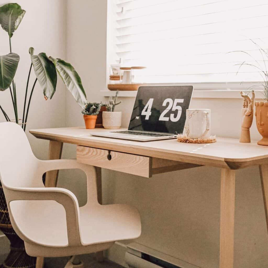 34 Farmhouse Desks for Even the Most Challenging Spaces
