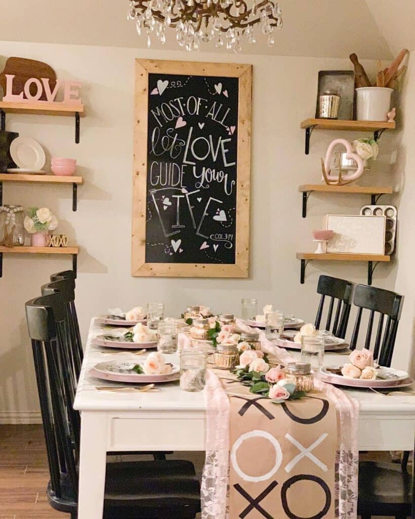 35 Farmhouse Table Runners to Put Your Tablescape on Fleek