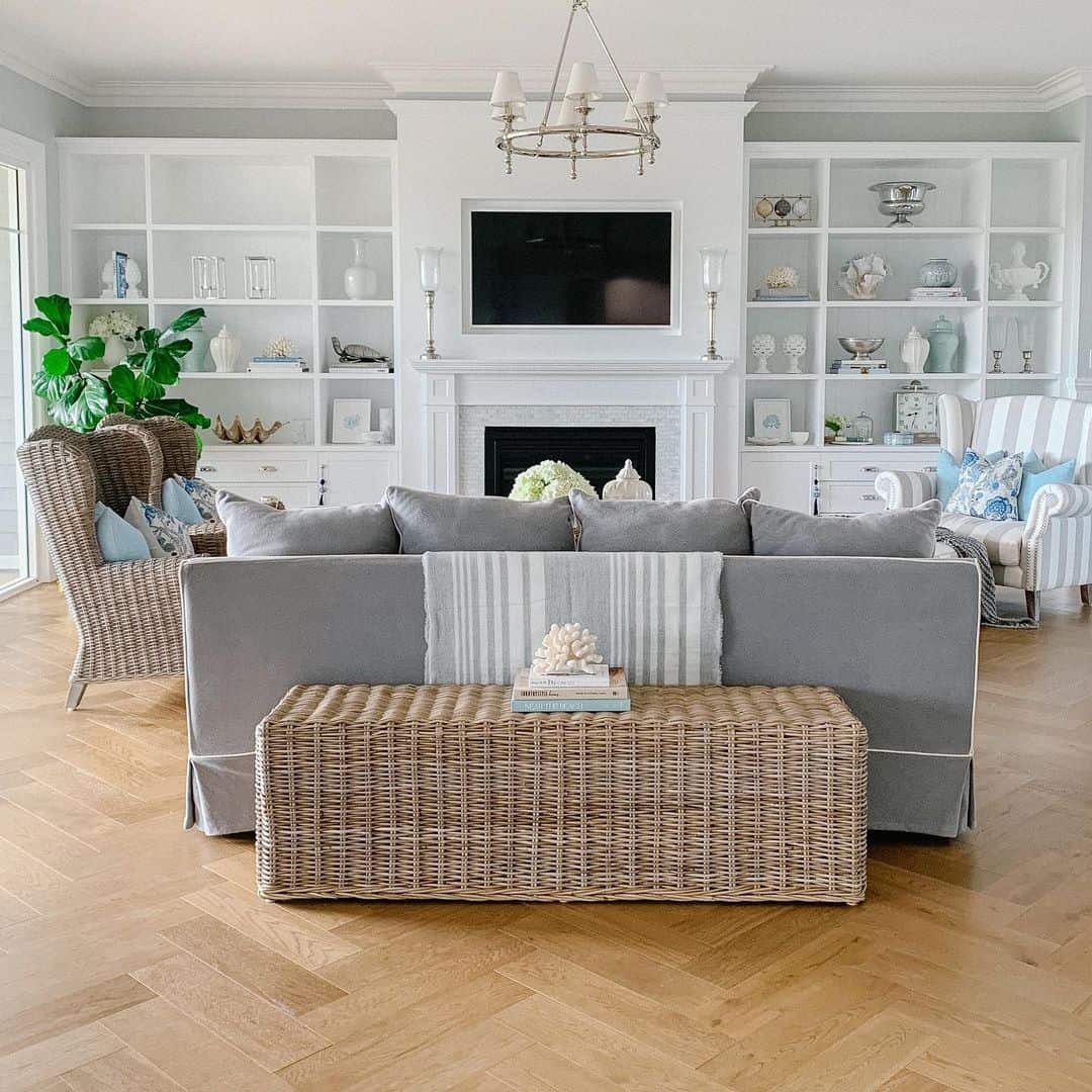 32 Shelf Décor Ideas to Accentuate Your Living Room