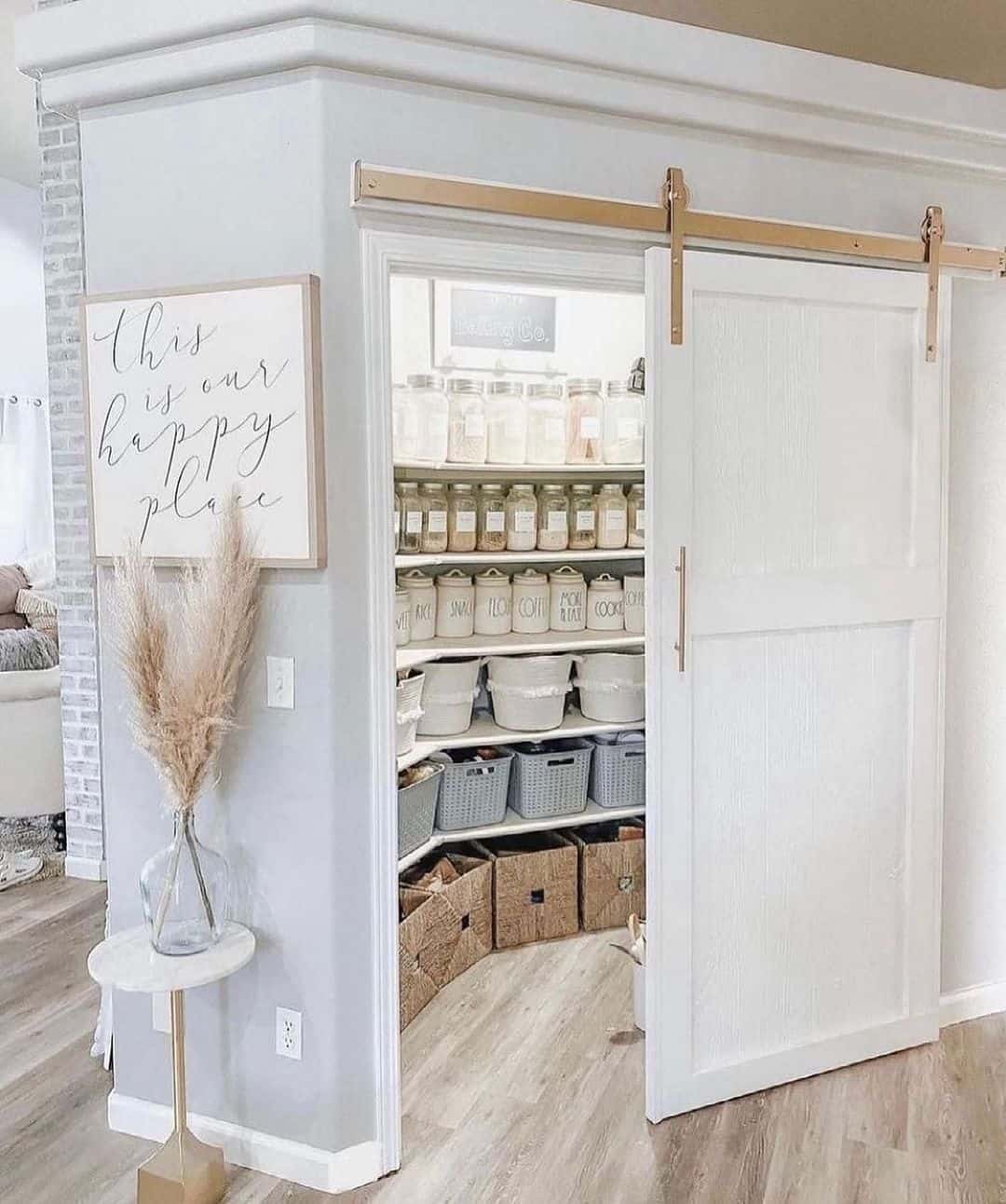 35 Farmhouse Pantry Ideas to Keep Your Kitchen Clutter-Free