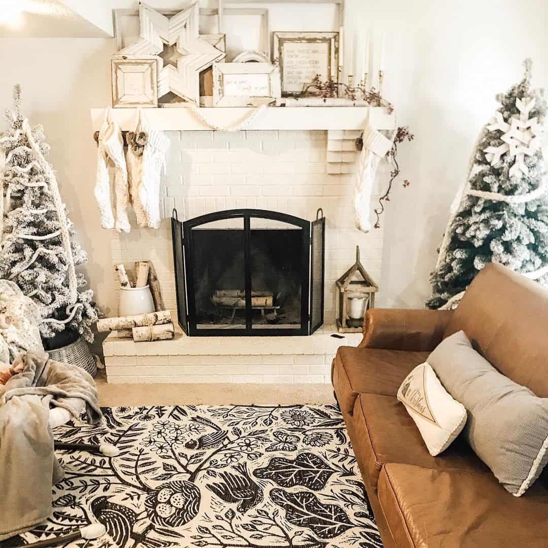 32 Fireplace Gate Options That Offer Safety and Style