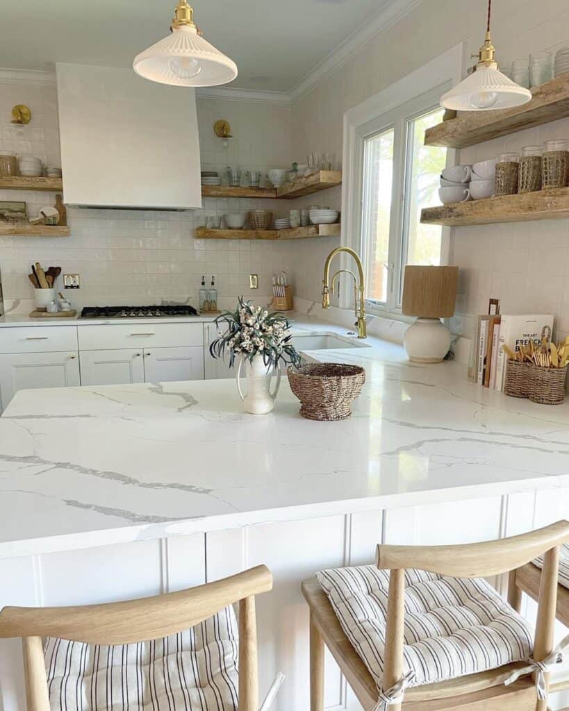35 Functional Kitchen Peninsula Ideas You Need to See