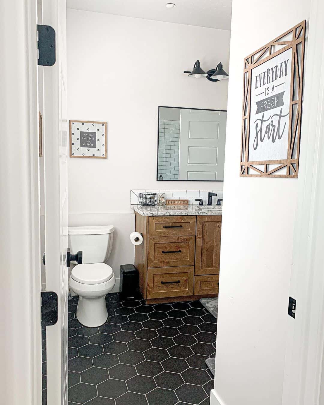 35 Bathroom Decor Signs for an Unforgettable Look
