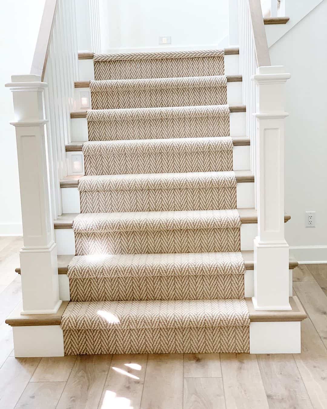 23 Stylish Wood Stair Carpet Runners To Dress Up Your Home
