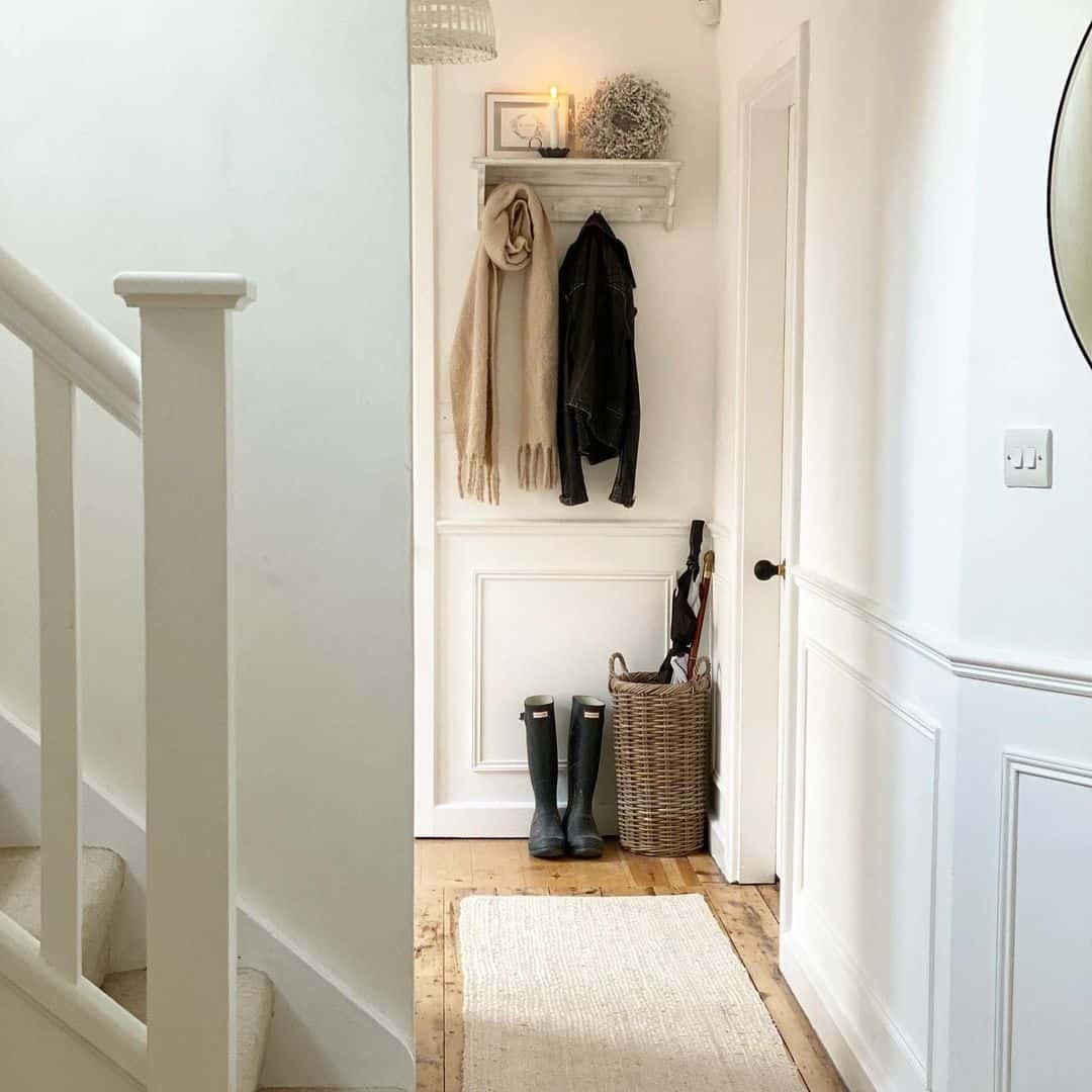 38 Stunning Chair Rail Ideas for a Beautiful Farmhouse Style