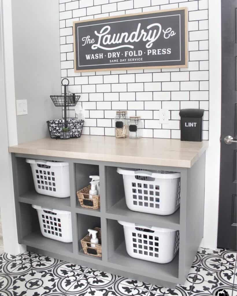 35 Stunning Laundry Room Wall Décor to Enhance Your Home