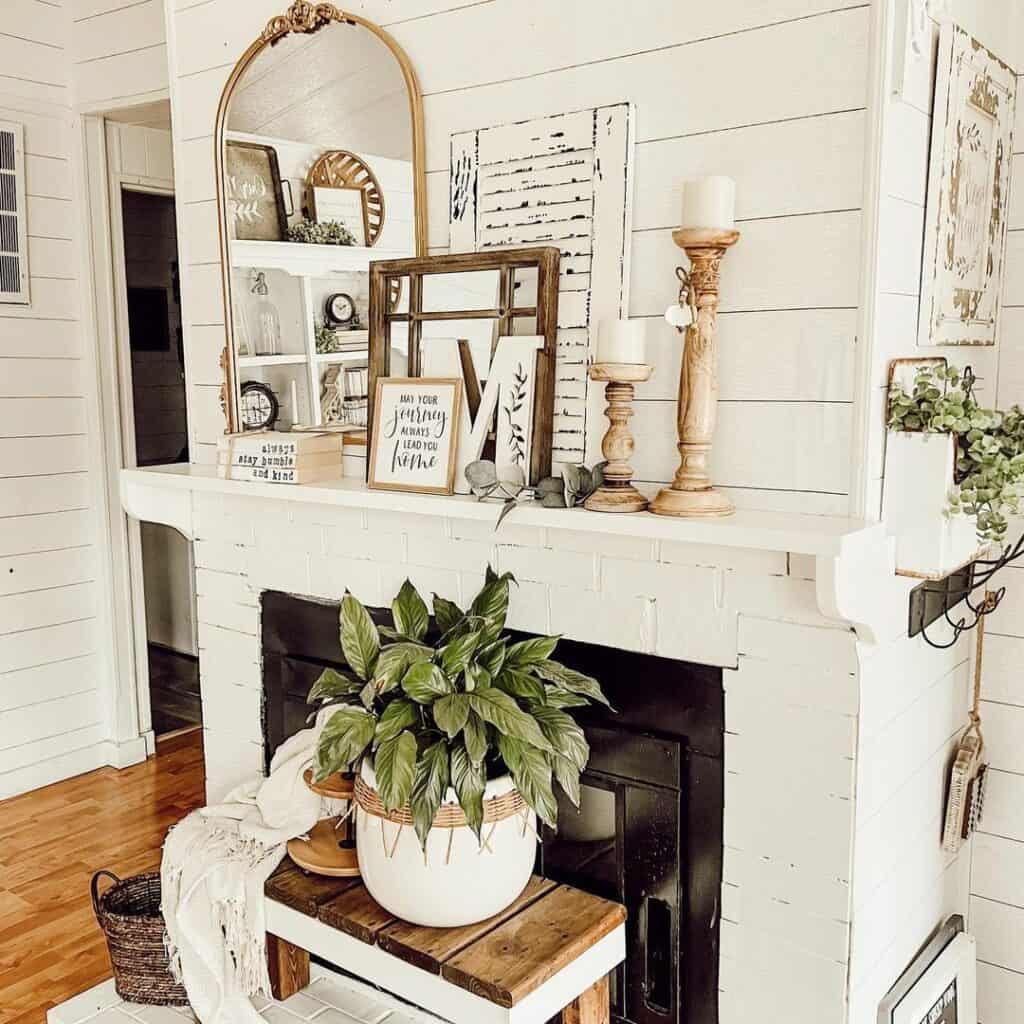 30 Year-round Mantel Décor Ideas for Your Home