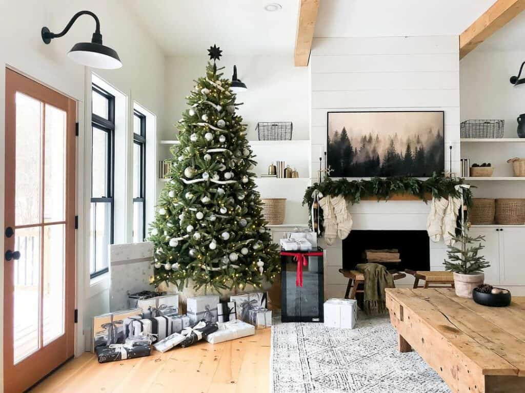29 Christmas Tree Topper Ideas For Your Tree This Year