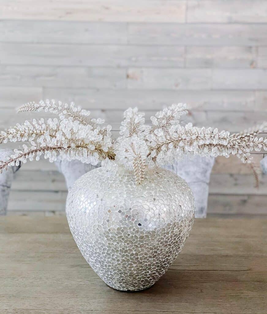 31 Spectacular Silver Centerpiece Ideas to Wow Your Guests