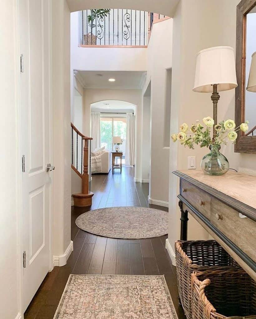 25 Foyer Decor Ideas to Jazz Up Your Entryway