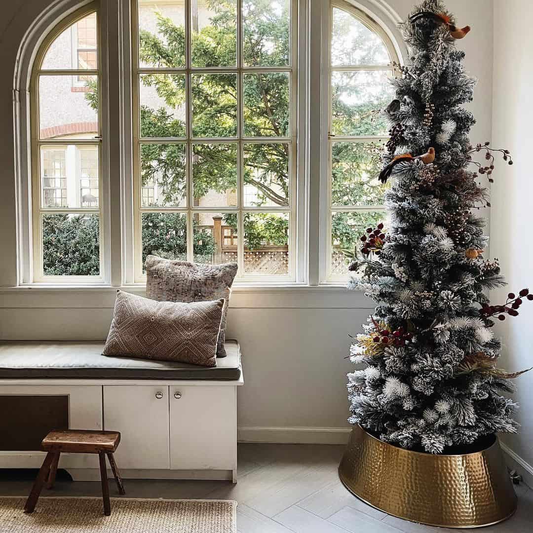 35 Metal Tree Collar Ideas for Any Christmas Tree