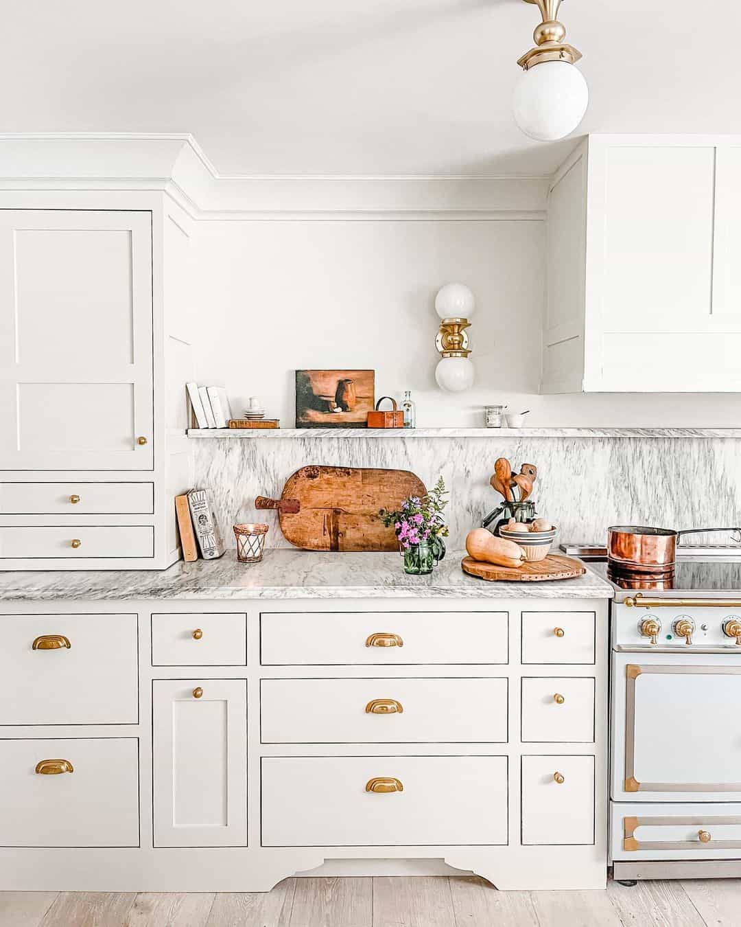 25 Modern Slab Cabinet Doors That Never Go Out of Style