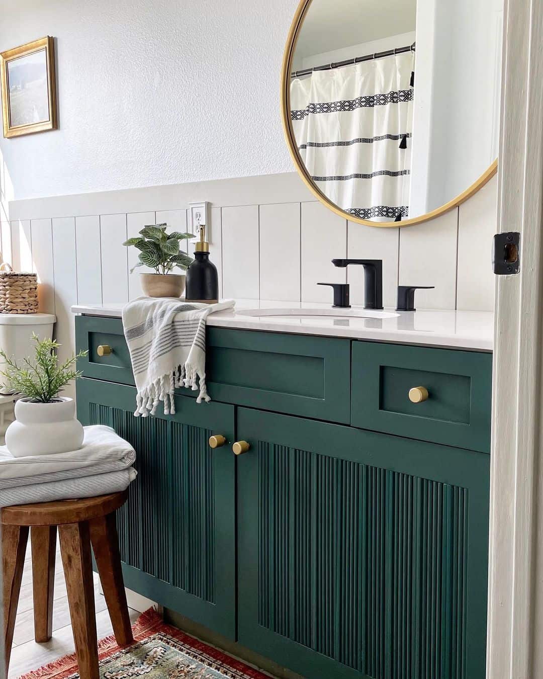 34 Vertical Shiplap Bathroom Ideas You Don’t Want to Miss
