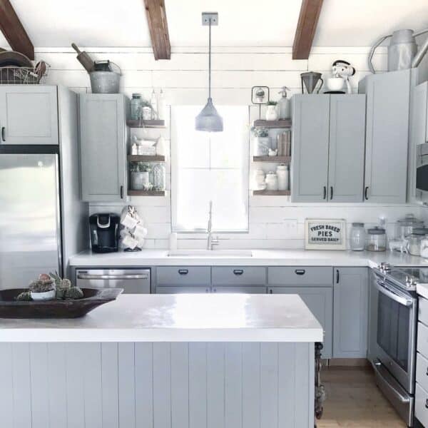 31 Light Grey Kitchen Cabinets for a Sophisticated Style