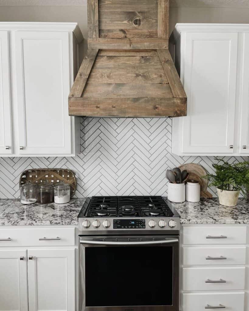 28 Wood Range Hood Ideas for an Engaging Kitchen