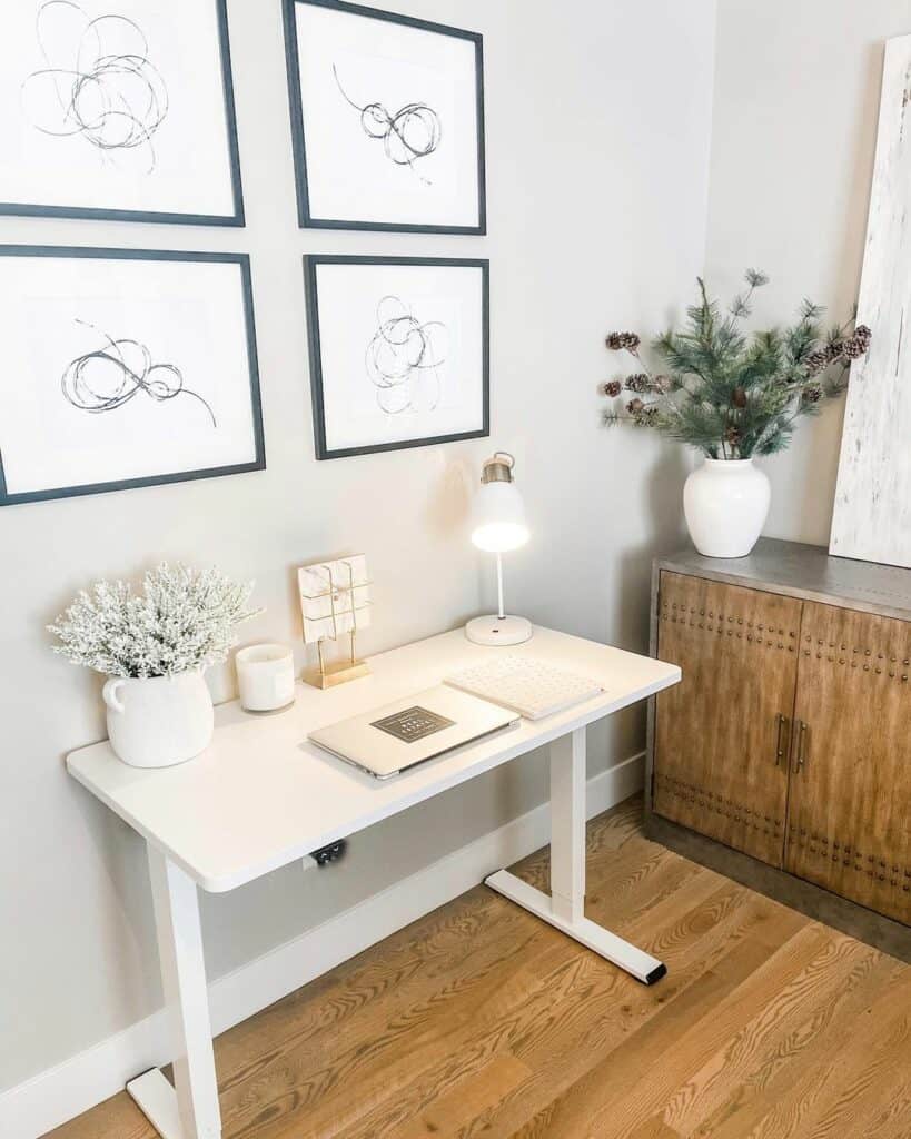 35 Examples of White Vase Decor from Minimalist to Elegant