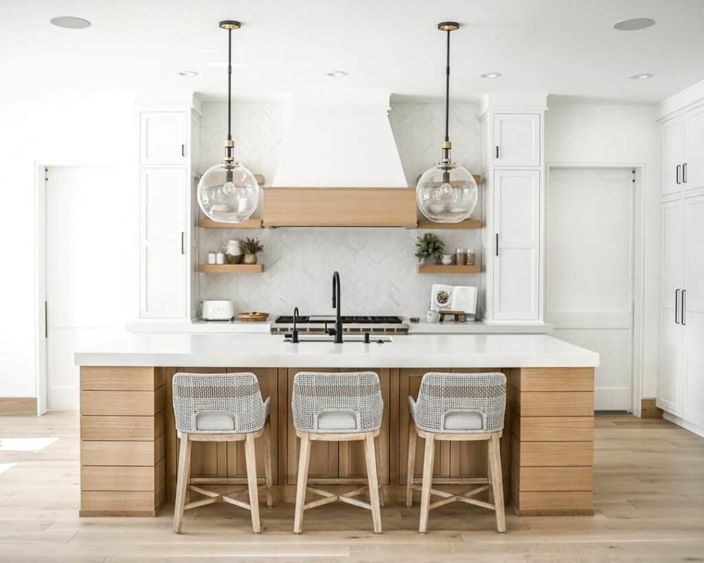 34 Kitchen Island Back Panel Ideas That Show Your Good Side