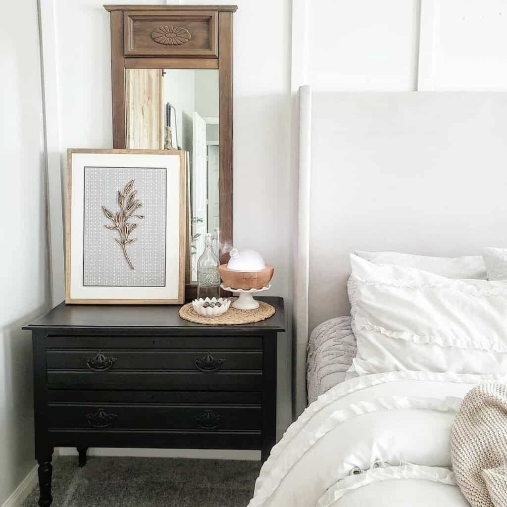 34 Mirrors Behind Nightstands to Compliment Your Bedroom