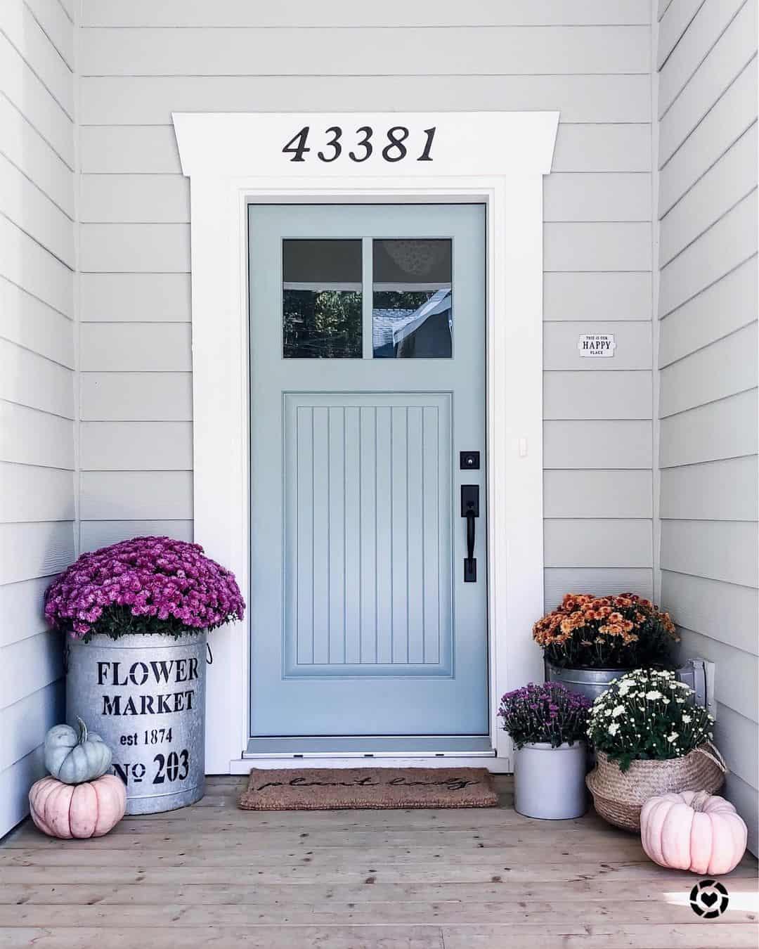 35 Front Door Trim Ideas For Your Entryway