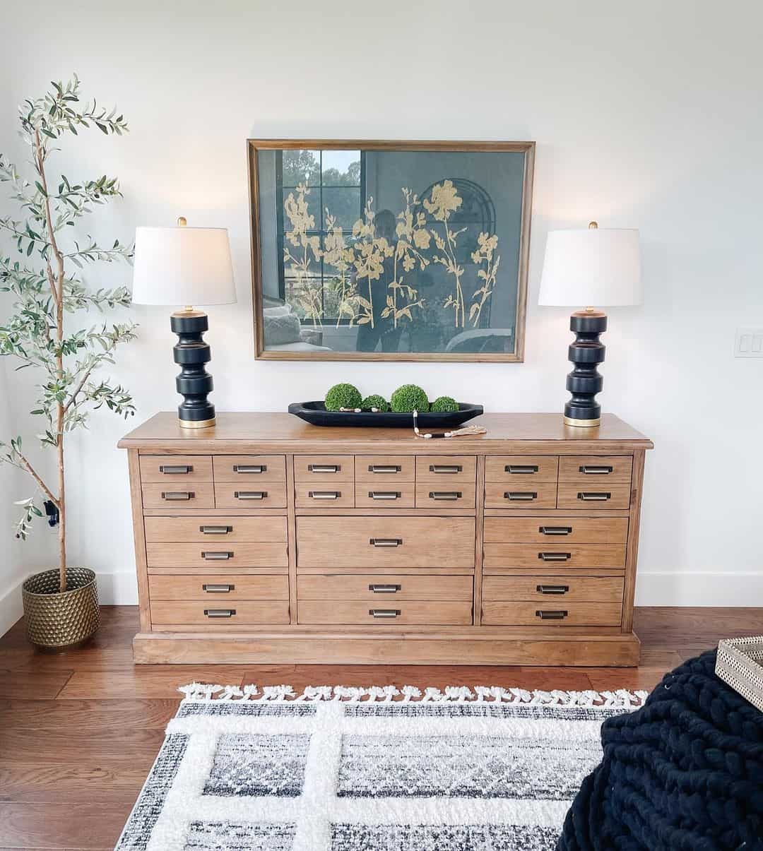 35 Dresser Decor Ideas To Write Down Right Now