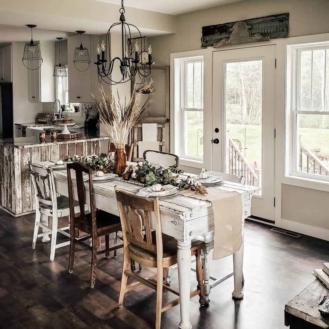 28 White Farmhouse Table Ideas That Will Amaze You