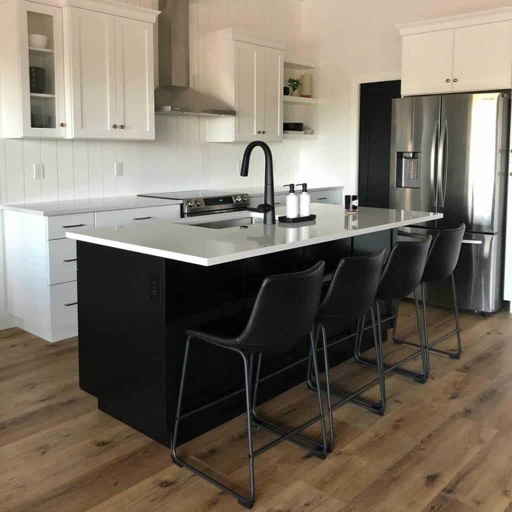 34 Kitchen Island Back Panel Ideas That Show Your Good Side