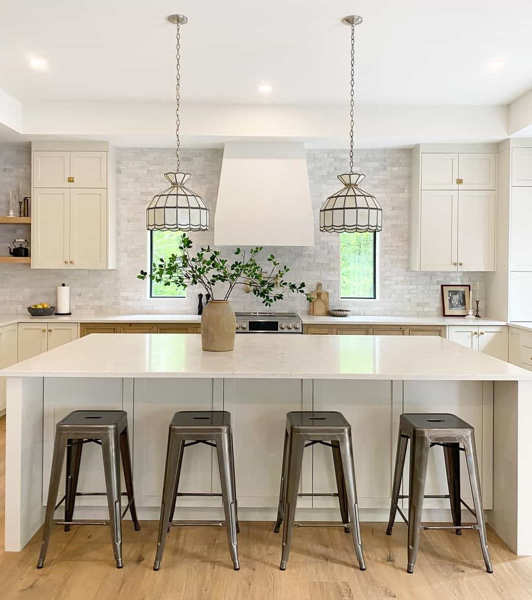 34 Kitchen Island Back Panel Ideas That Show Your Good Side