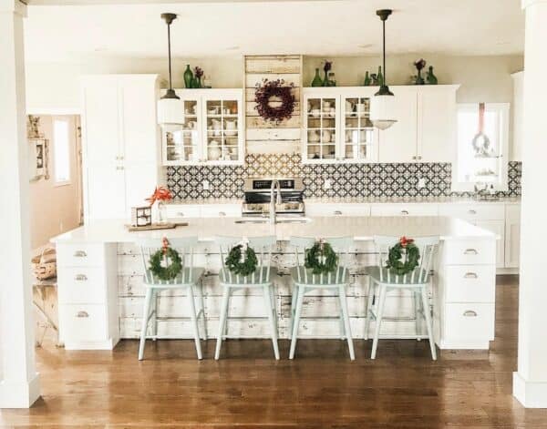 34 Kitchen Island Back Panel Ideas That Show Your Good Side